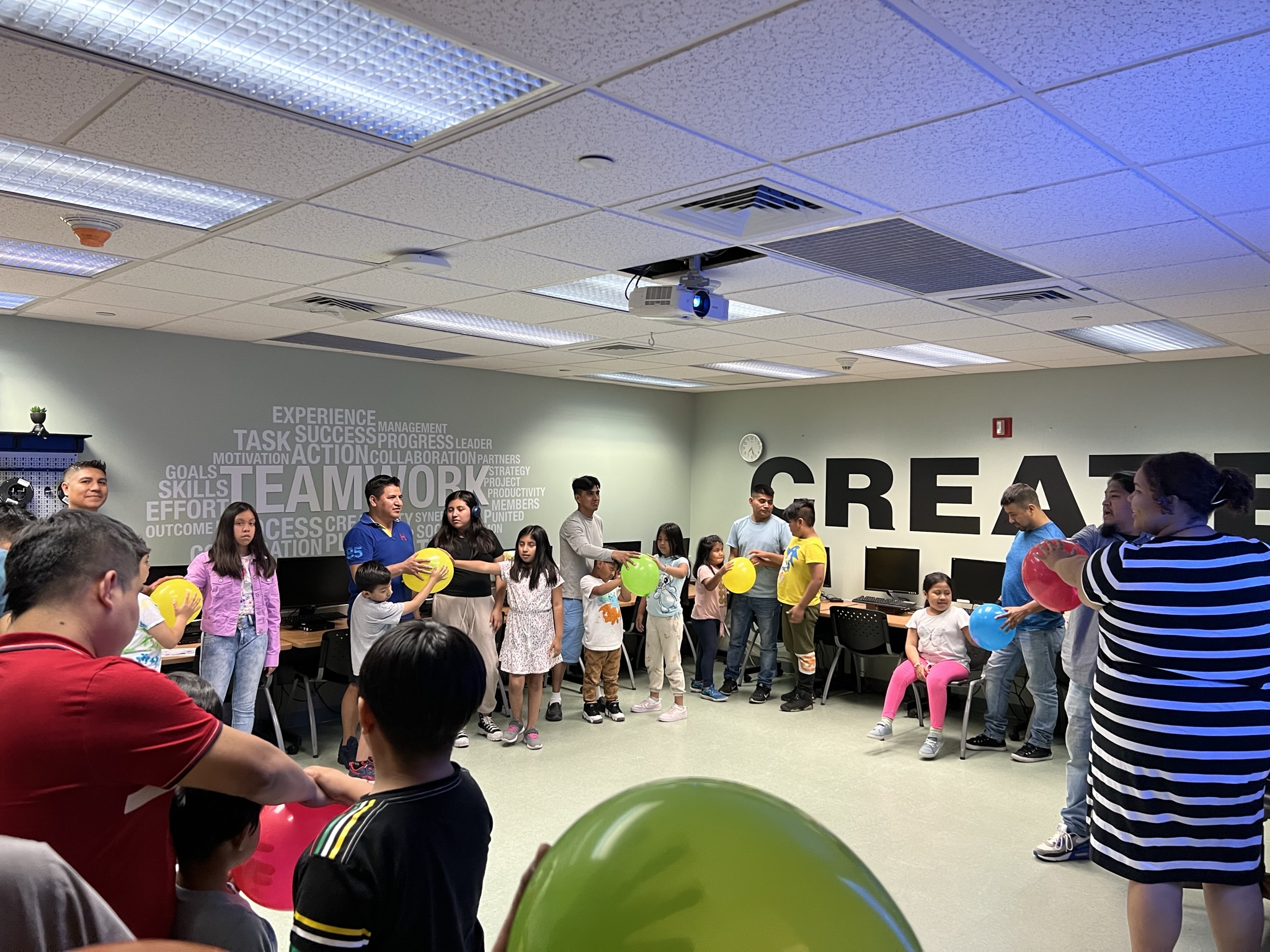 Familia Adelante/Family Forward - Mercy Center